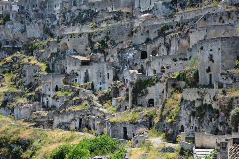 Basilicata da esplorare: 5 curiosità che forse non sa | Travel coast to ...